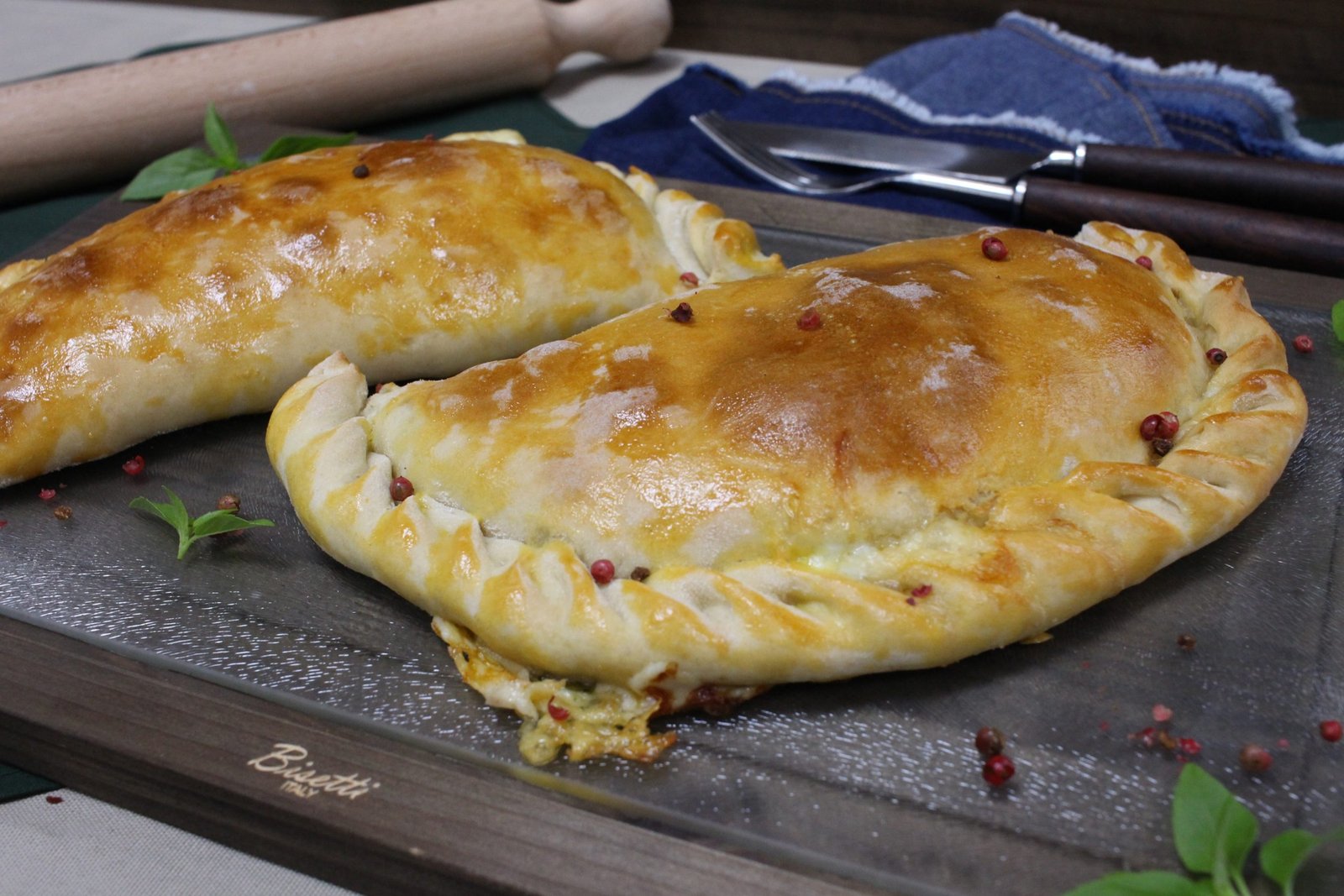CALZONE CHOCOLATE COM MM'S